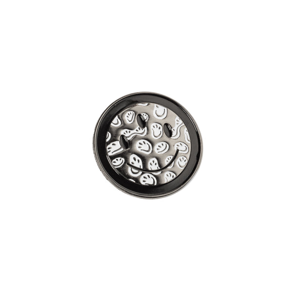 SMILEY METAL PIN – KROM